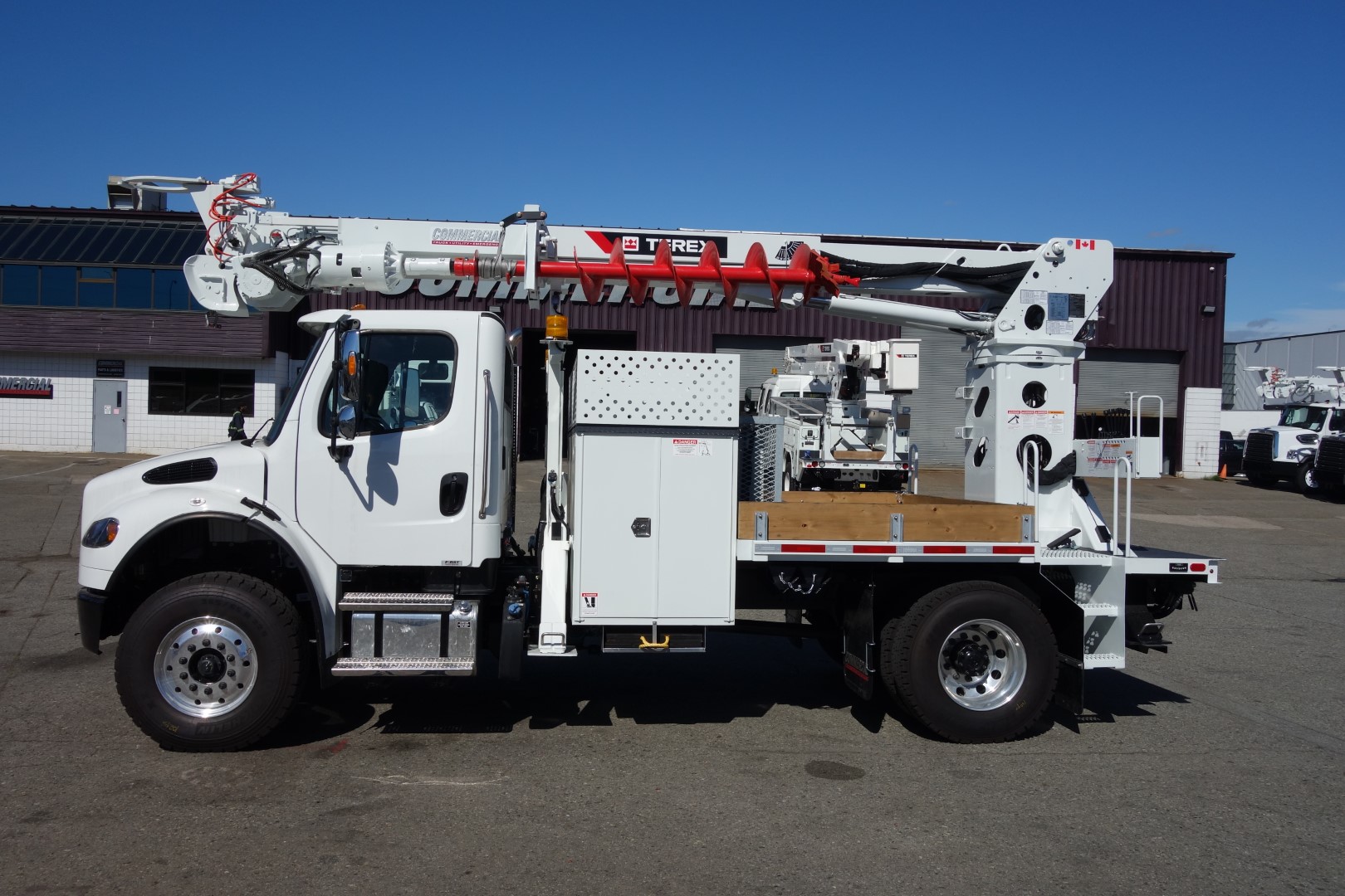 Terex Commander C4047 Digger Derrick | Commercial Utility Equipment